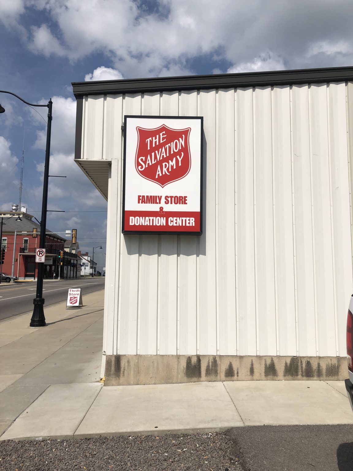 Cabinet Signs - Signature Signs | St. Louis